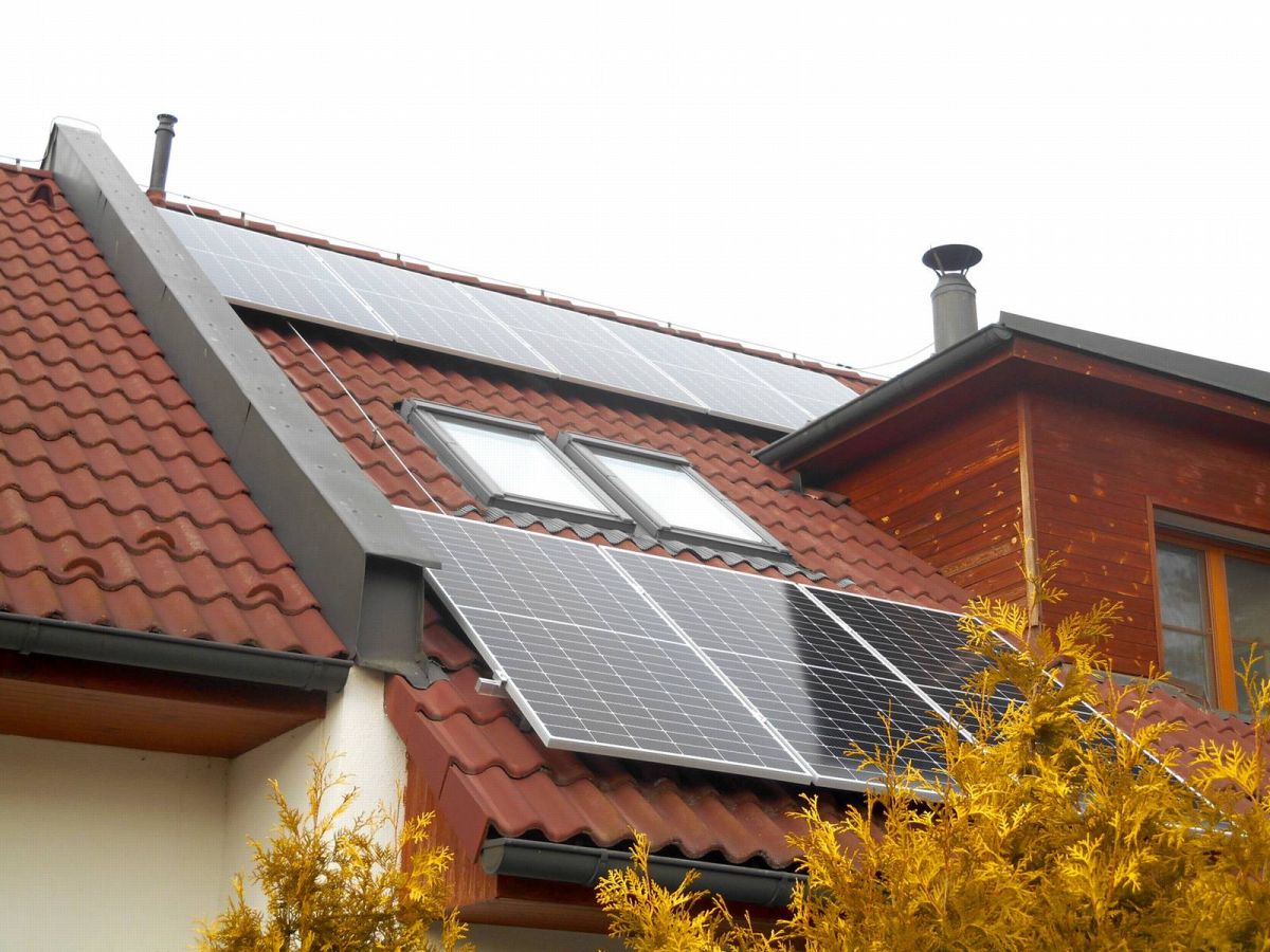 Fotovoltaika na klíč - Vlastní fotovoltaická elektrárna - Solar Baron