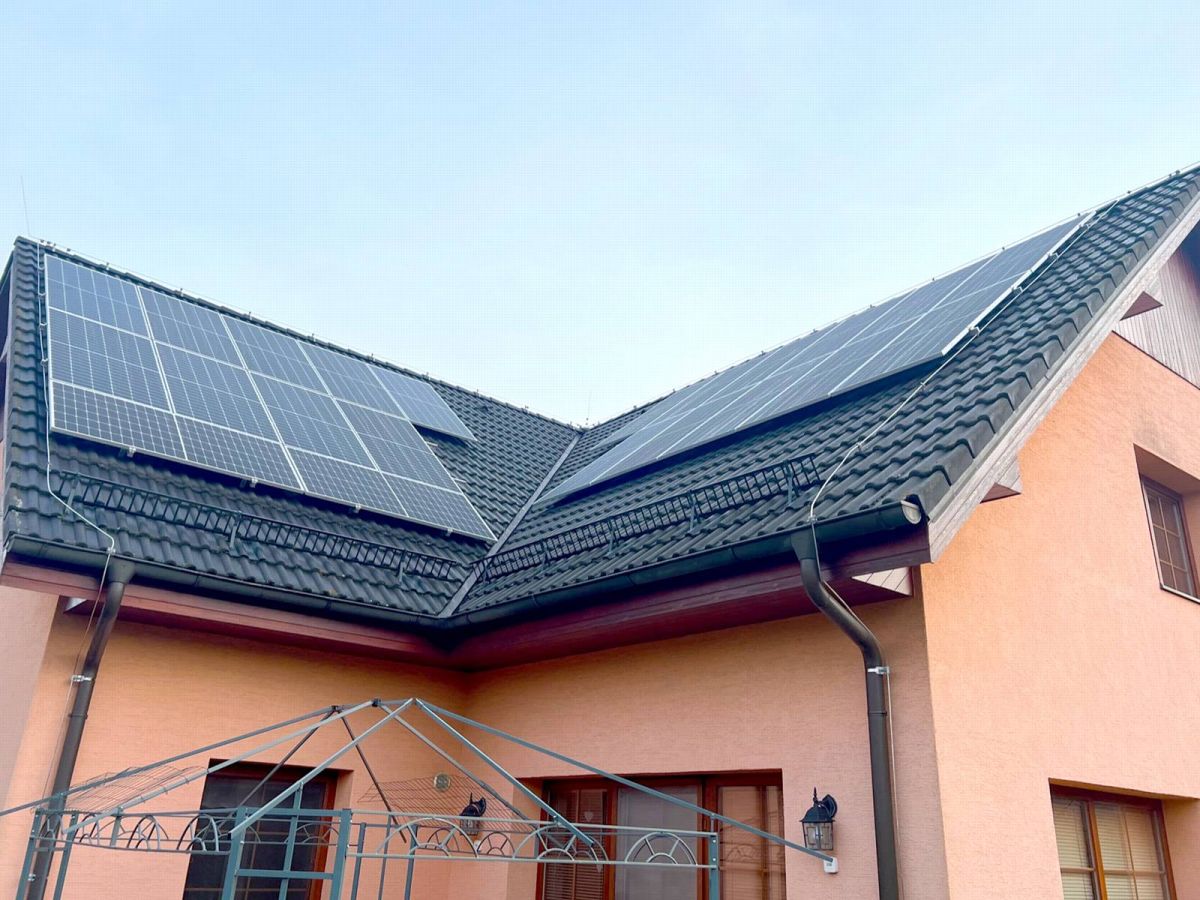 Fotovoltaika na klíč - Vlastní fotovoltaická elektrárna - Solar Baron
